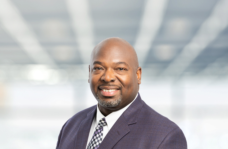 Biography | Rommel Maxwell