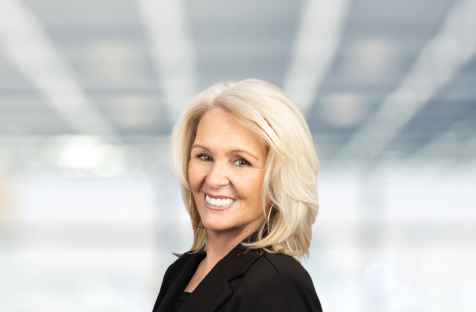 Biography | Suzanne Dineen